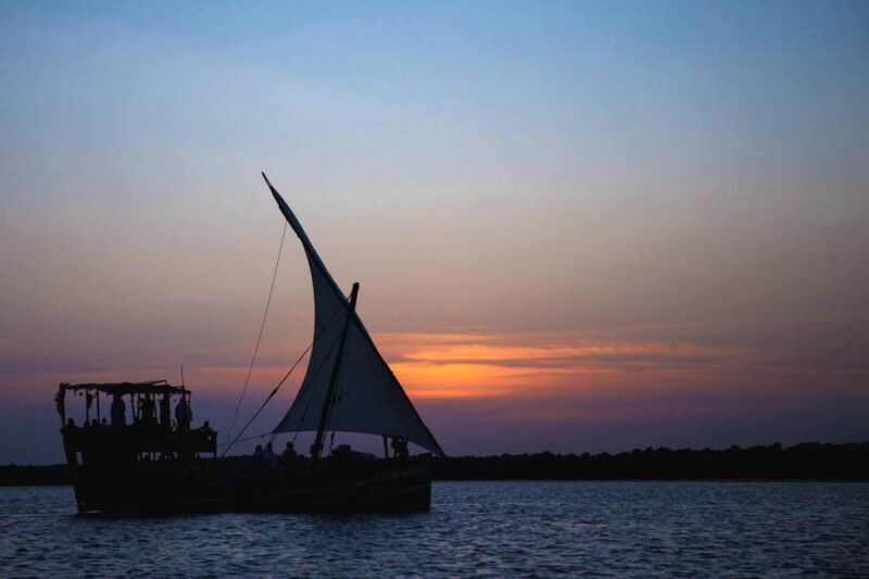 The Best Boating Safaris in Africa | Ujuzi African Travel